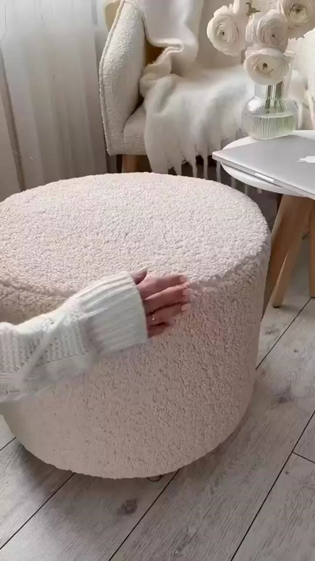 The Golden Viral Vault » Powered by ThriveCart